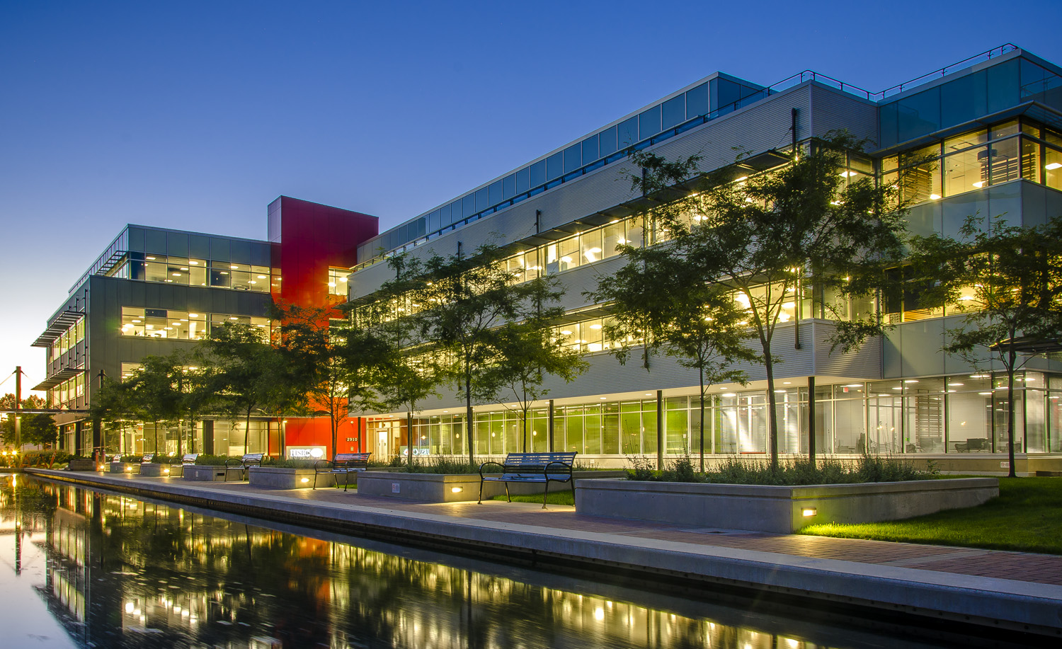 Light Resource | Broadway Tech